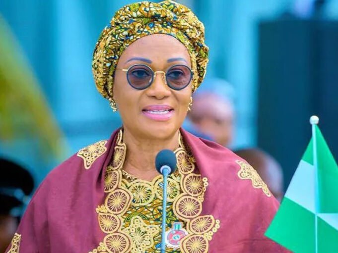 Remi Tinubu Sparks Controversy, Donates Cars to APC Women
