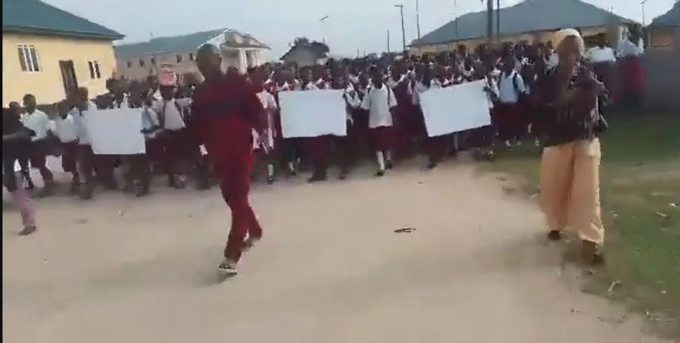 Oyo Kidnap: National Anger Stirred As School Children Join Protest